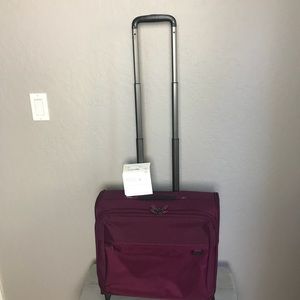 Samsonite | Bags | Samsonite 72h Rolling Weekender Luggage | Poshmark